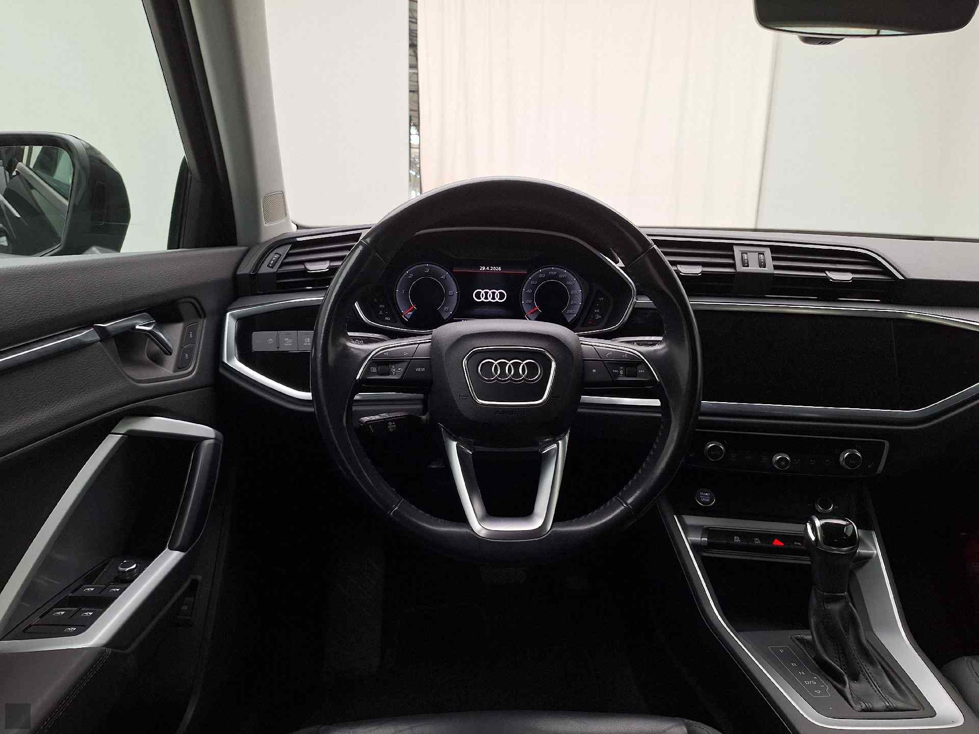 Наскоро!!! AUDI Q3 35TDI 150ks S-Tronic 2020g MATRIX - DL Auto Lux